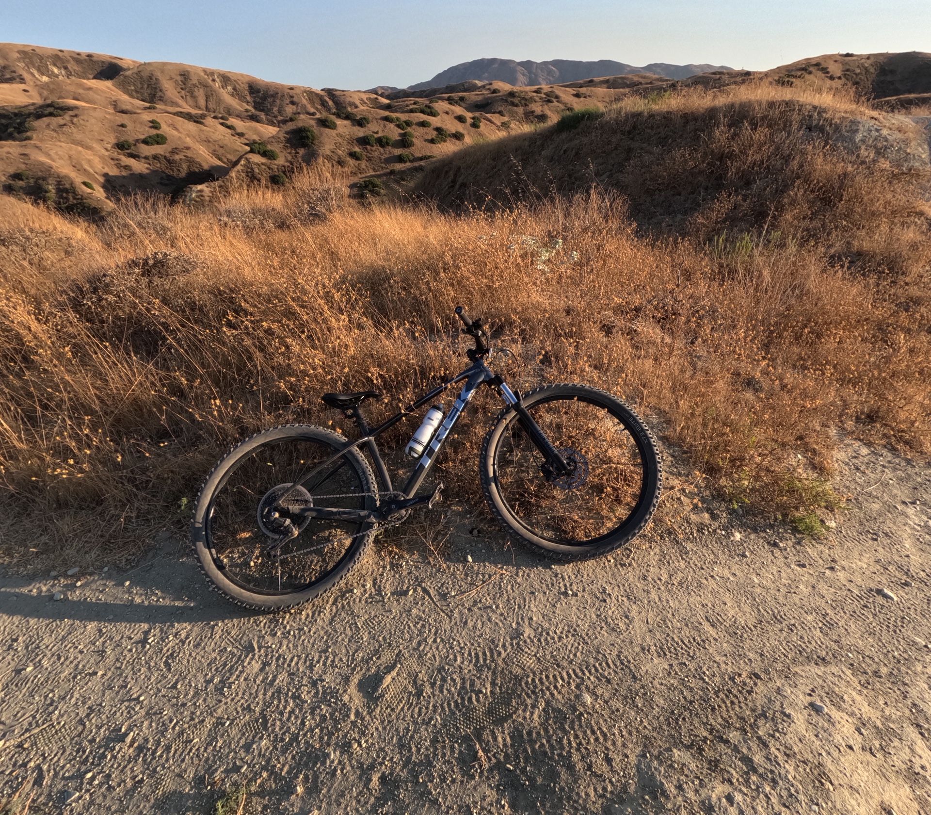 trek marlin gen 5 for Sale in Grand Terrace, CA - OfferUp