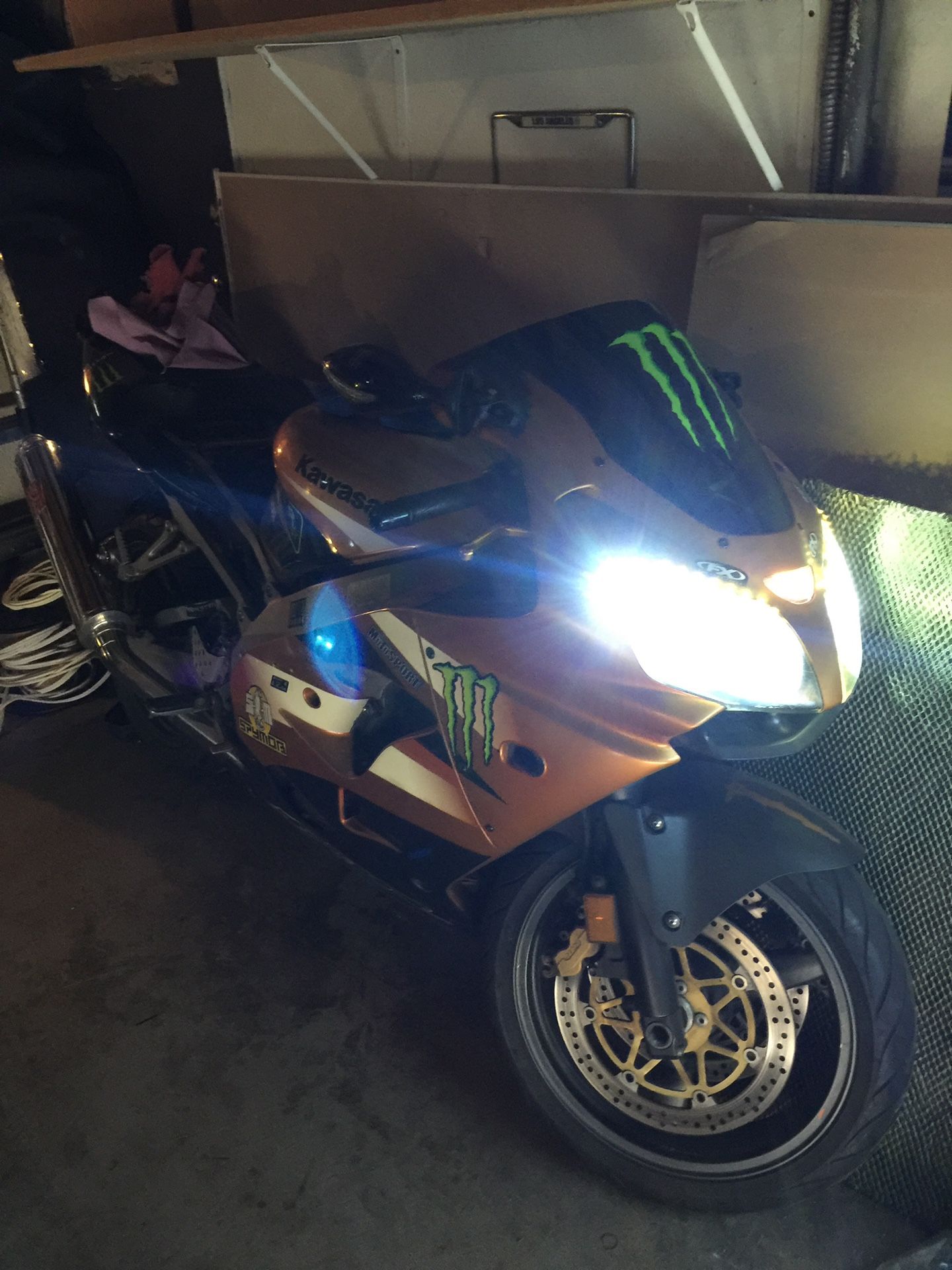 2002 Kawasaki ninja zx9r 900cc for Sale in Ontario, CA - OfferUp