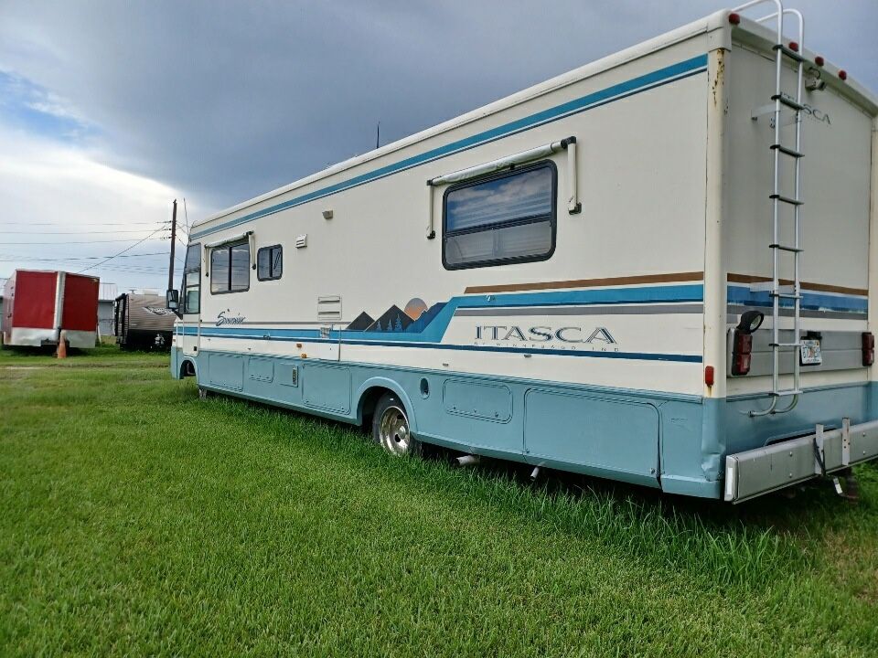1994 Chevy Itasca for Sale in West Palm Beach, FL - OfferUp