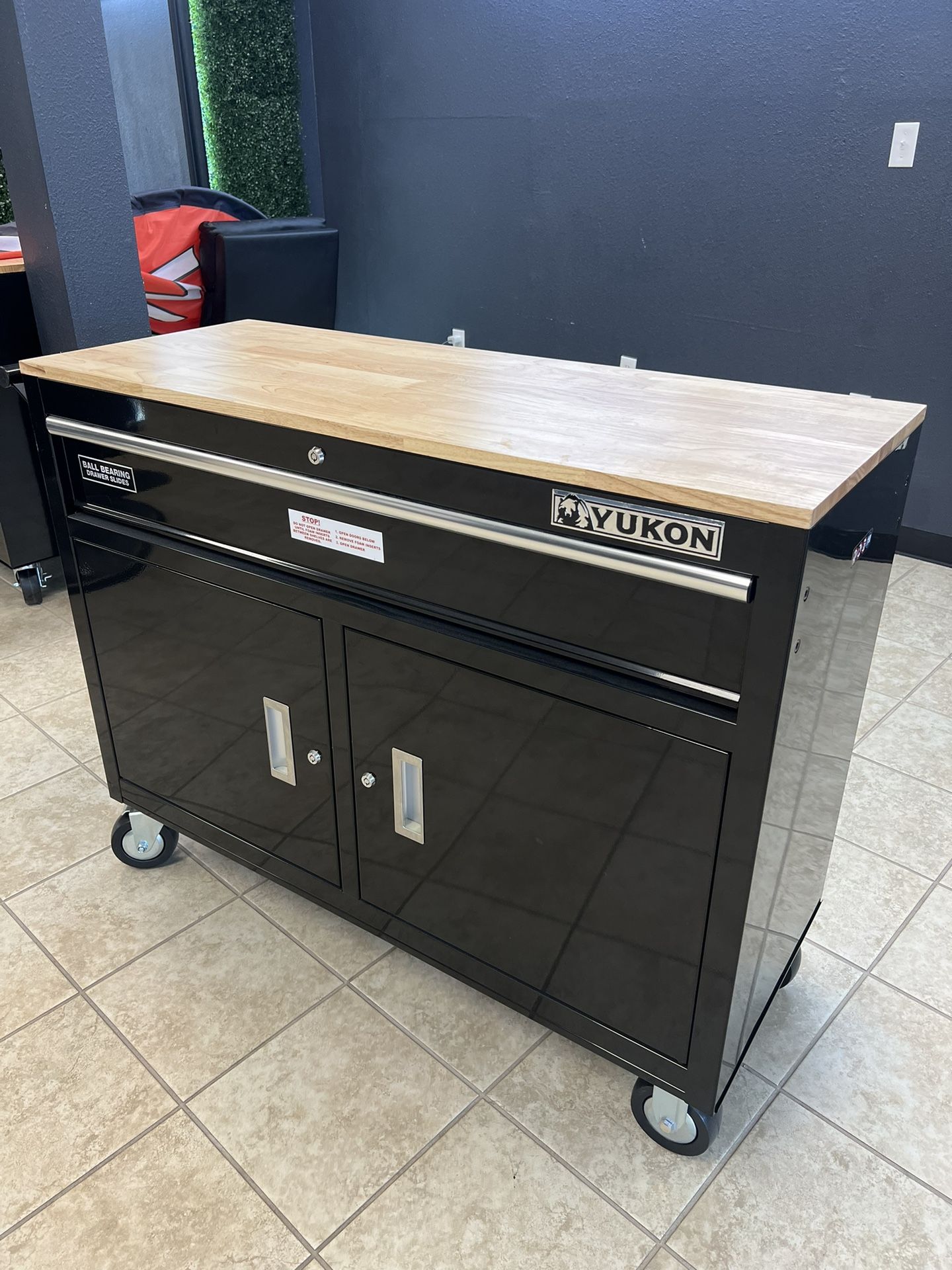 New Yukon Tool Box for Sale in Ennis, TX - OfferUp