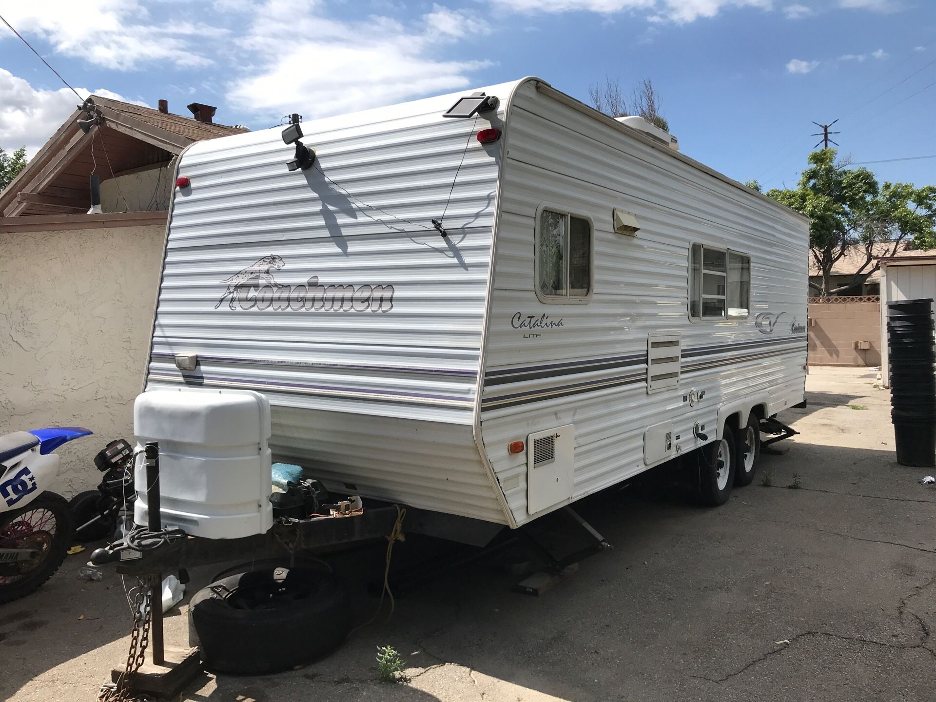 Coachmen Trailer for Sale in San Fernando, CA - OfferUp