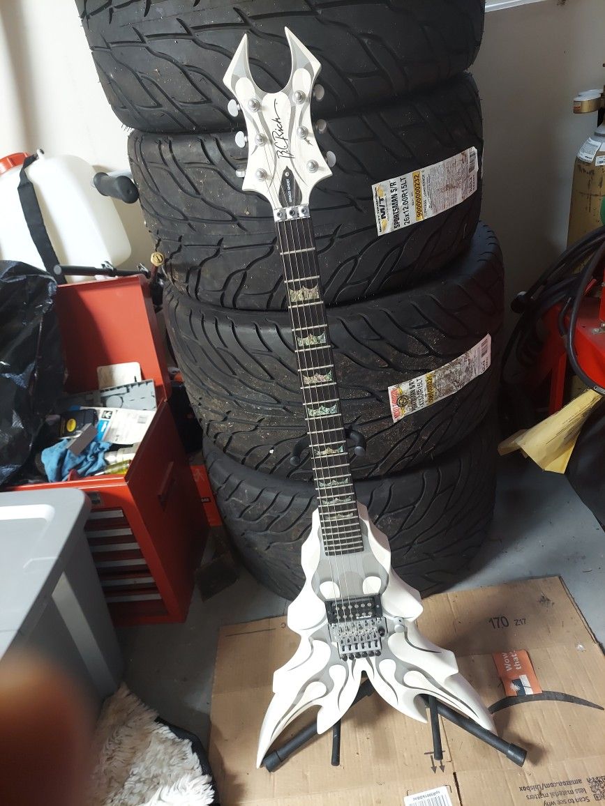 BC RICH GHOST GUITAR for Sale in Burley, WA - OfferUp