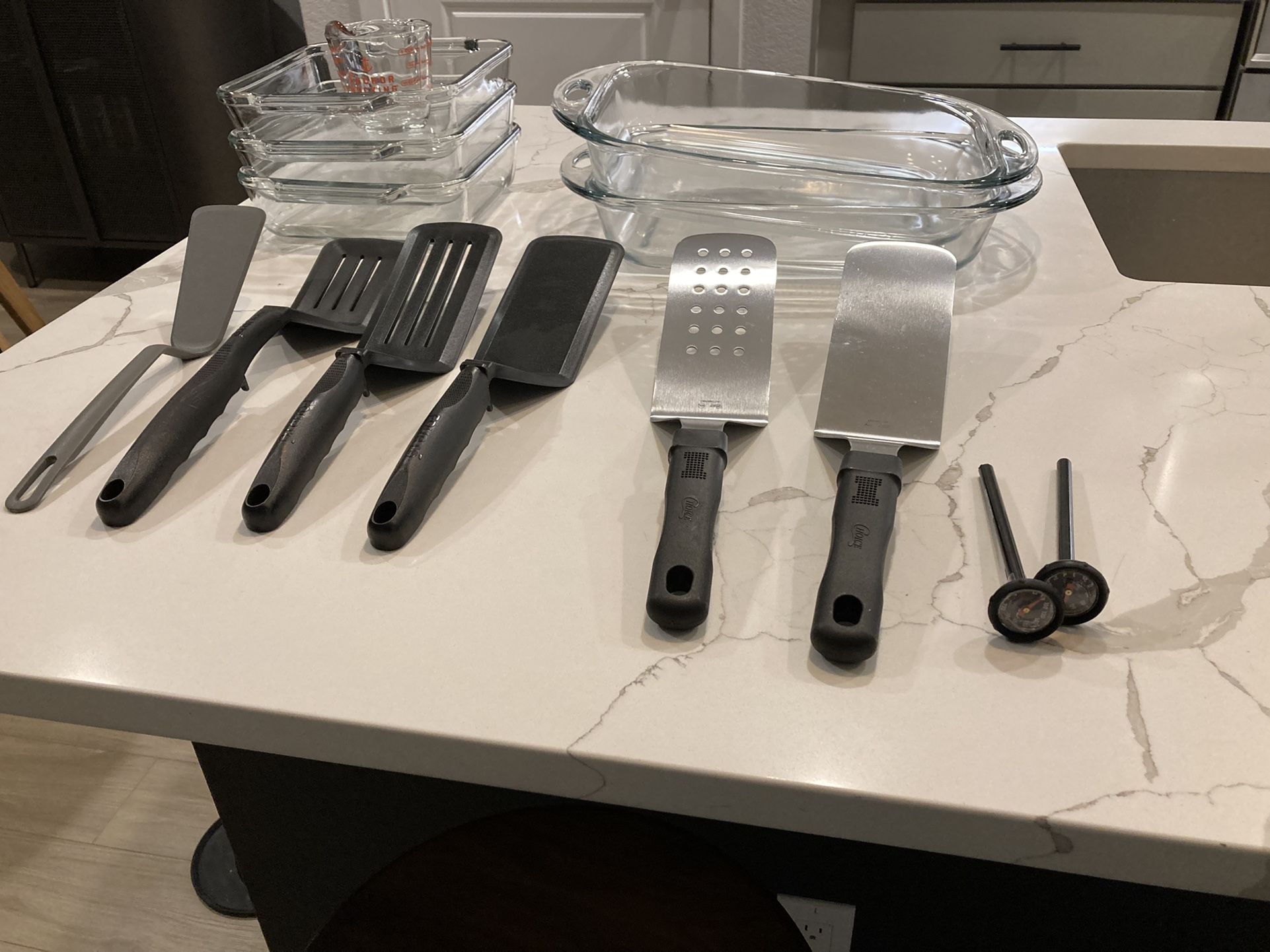 Kitchen / Cooking Supplies - Pyrex, Spatulas, Thermometers for Sale in ...