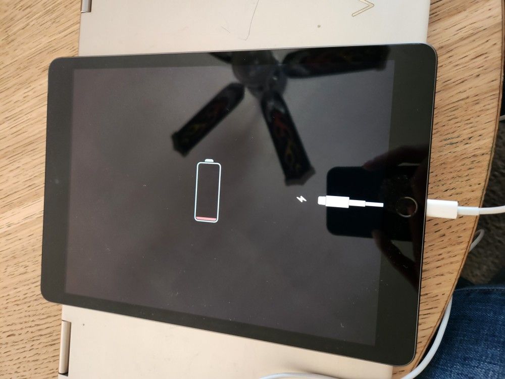 Apple IPad A2603 for Sale in Covina, CA - OfferUp