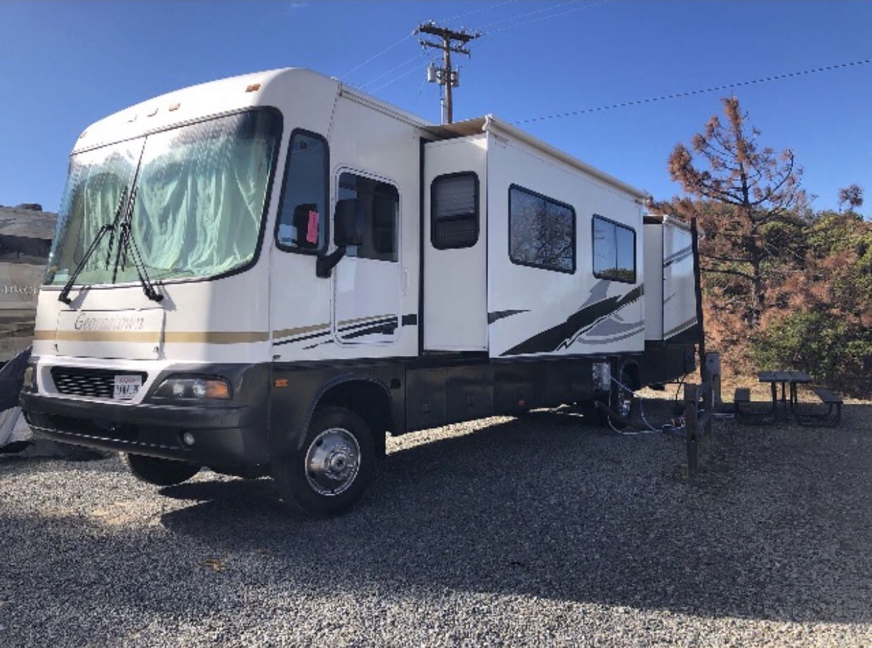 2004 37’ Georgetown Class A Motorhome for Sale in Lakeside, CA - OfferUp