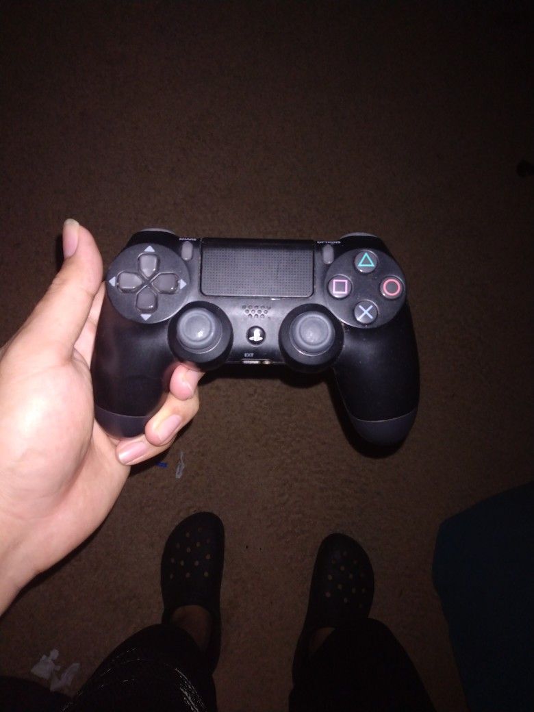 Black PlayStation 4 PS4 Controller for Sale in San Antonio, TX - OfferUp