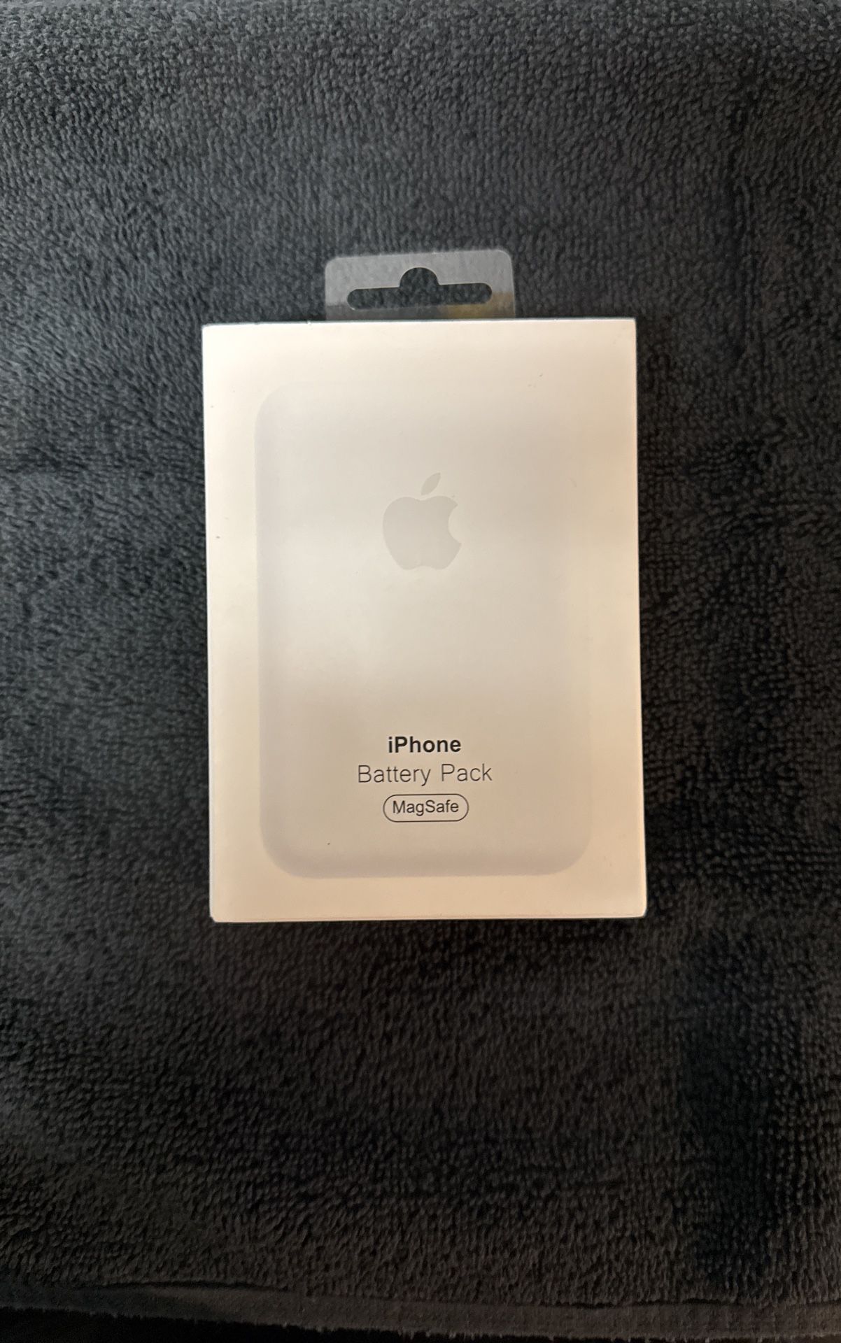 Apple Mag Safe Battery Pack for Sale in Hesperia, CA - OfferUp