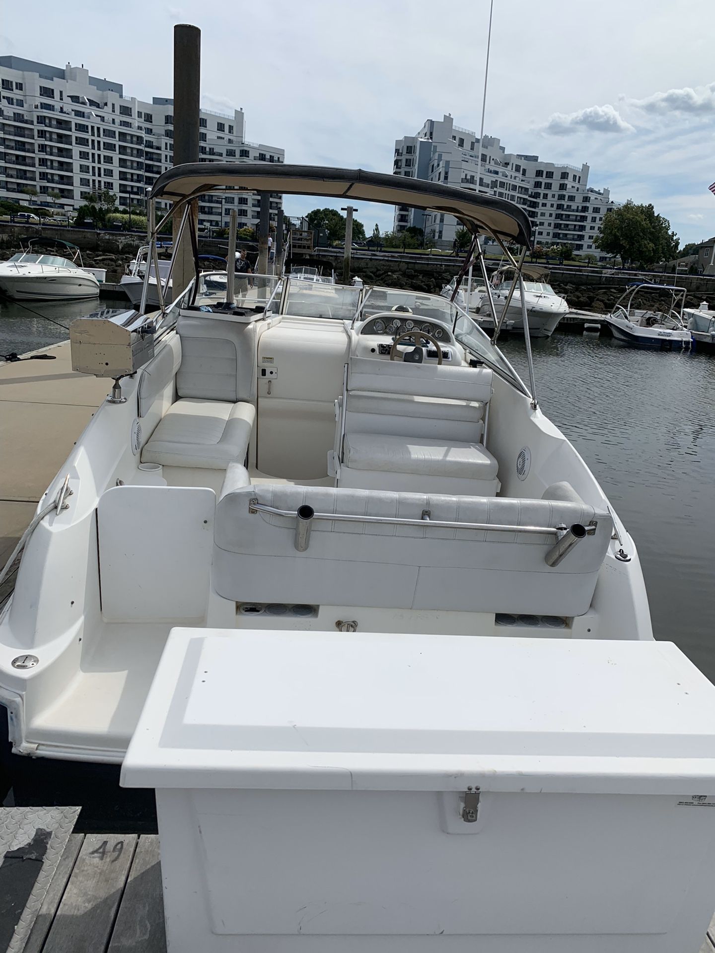 1998 LARSON 244 cabrio 24 ft for Sale in Boston, MA - OfferUp