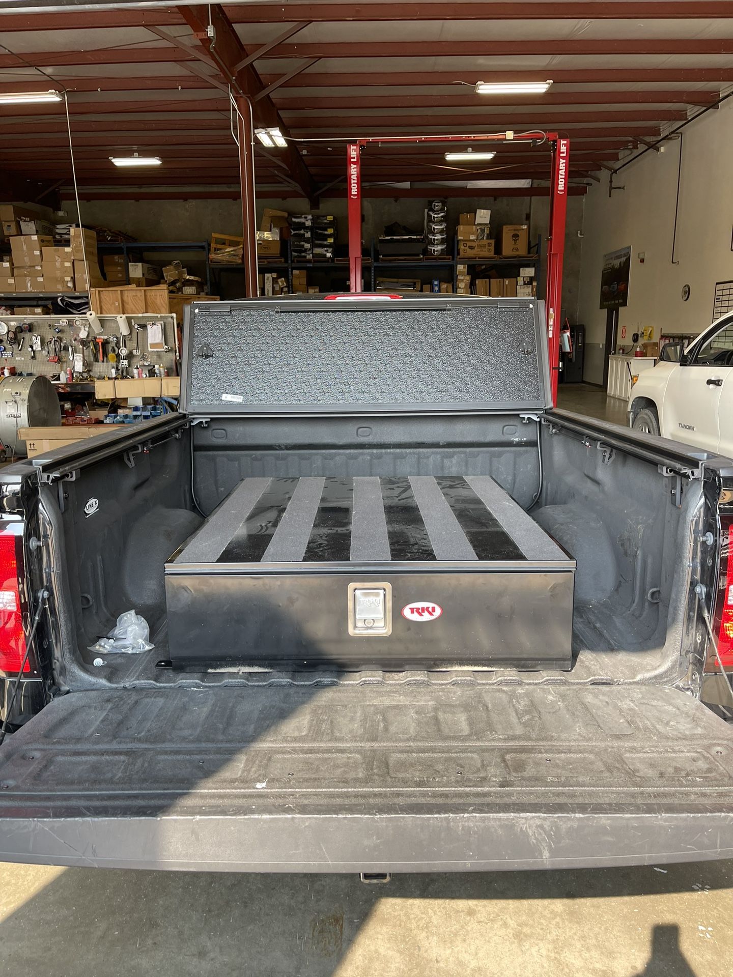 RKI Pack Rat Tool Box for Sale in Dallas, TX - OfferUp