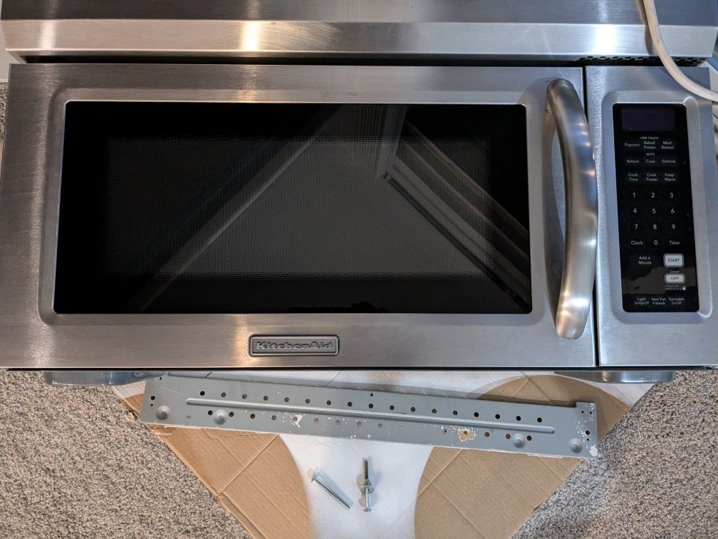 KitchenAid 30" Over Range Microwave. for Sale in Bellevue, WA - OfferUp