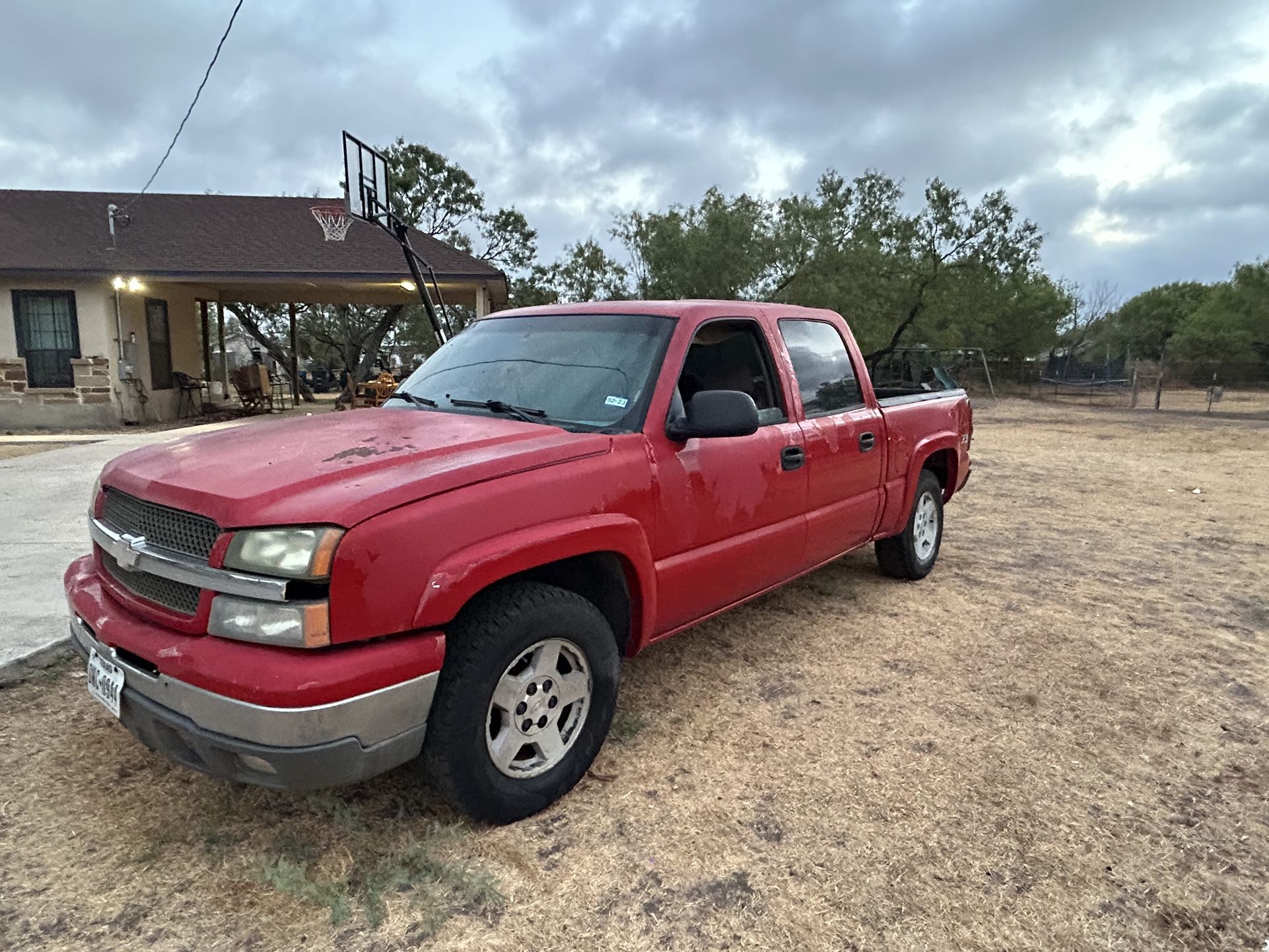 Truck - 4 Door Crew Cab / Strong Truck - Full Size Truck - Automatic ...