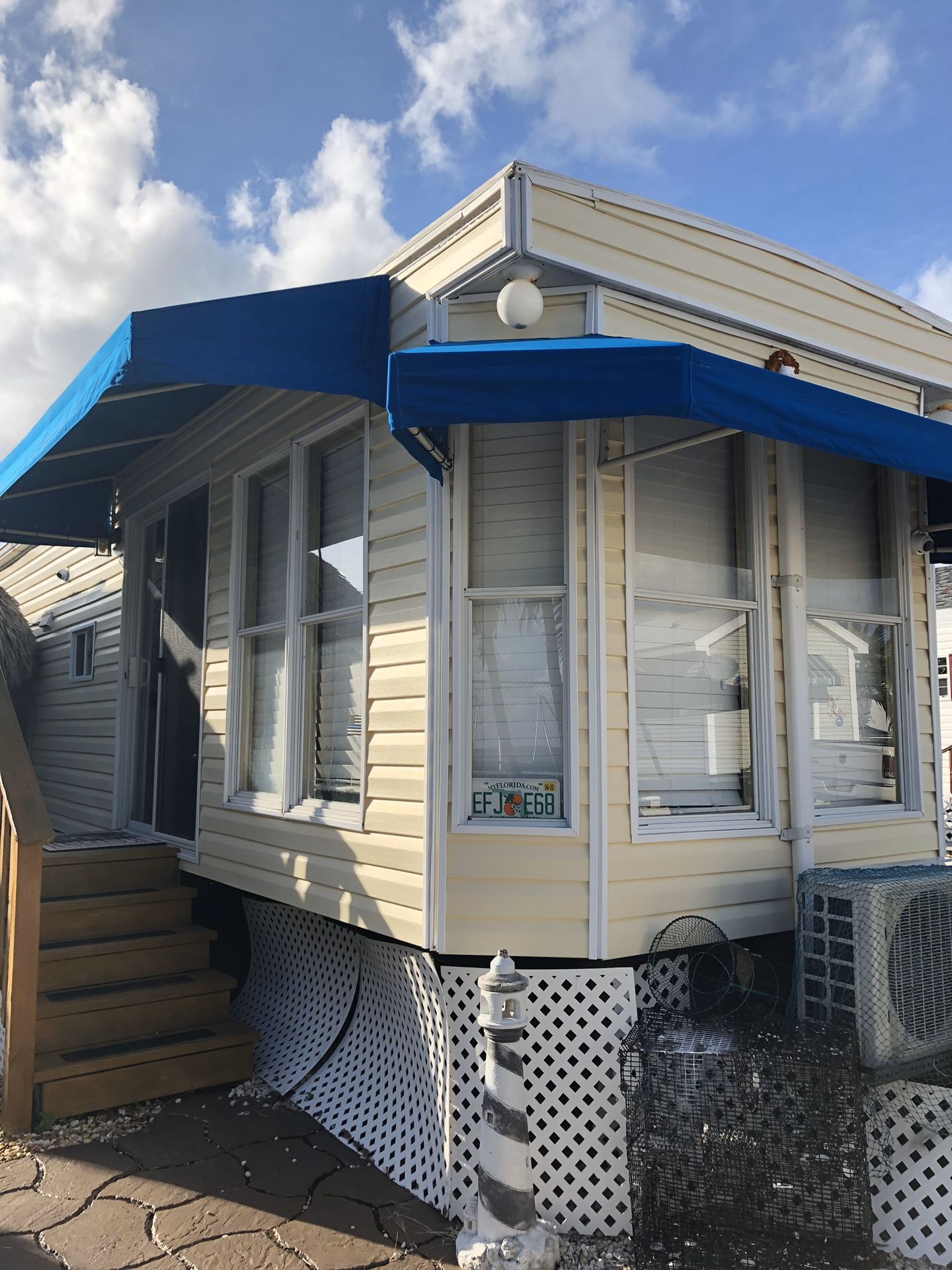 2004 mobile home/ trailer ready for transport for Sale in Miami, FL ...