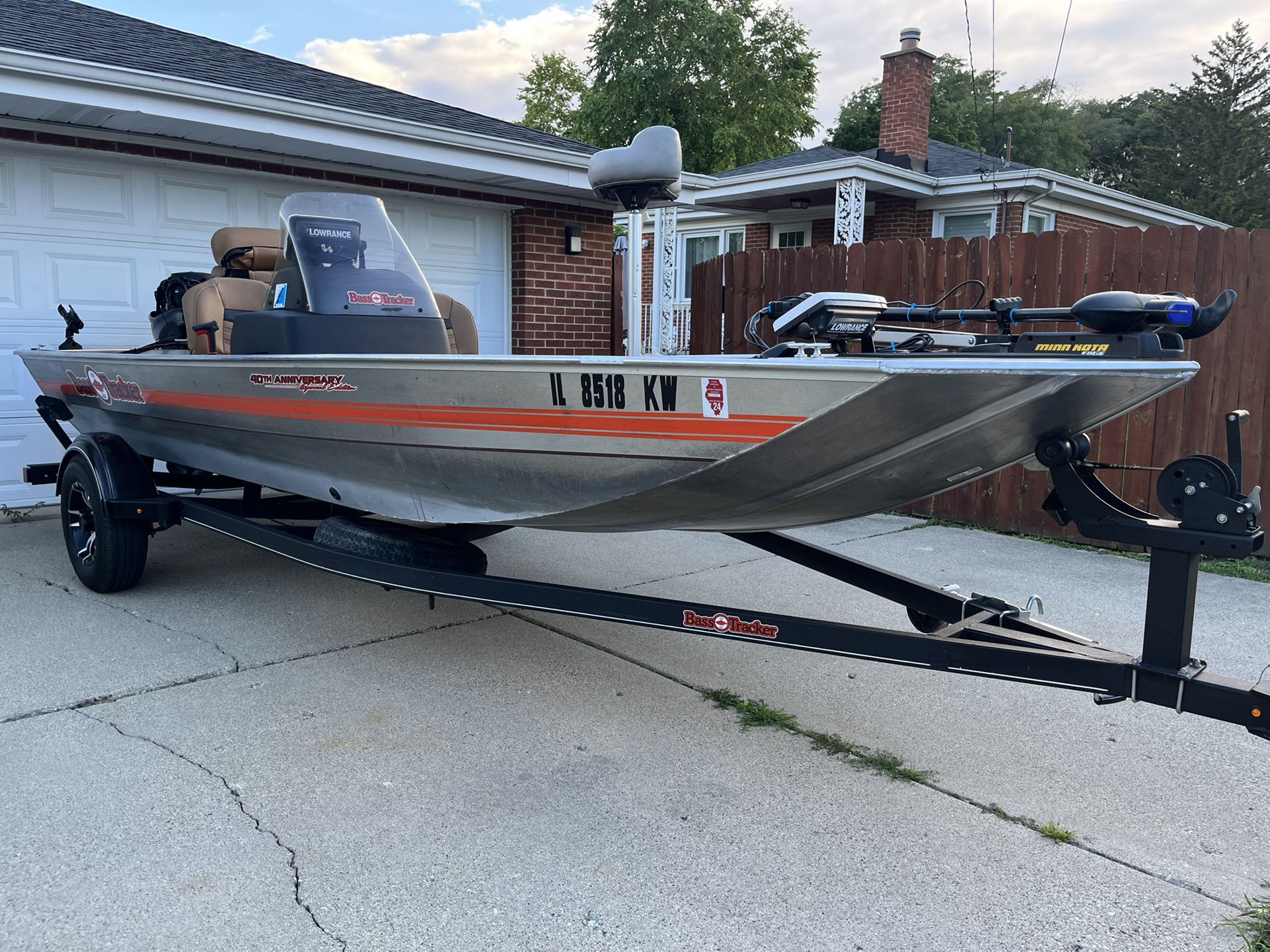 2018 Bass Tracker Classic Heritage for Sale in Des Plaines, IL - OfferUp