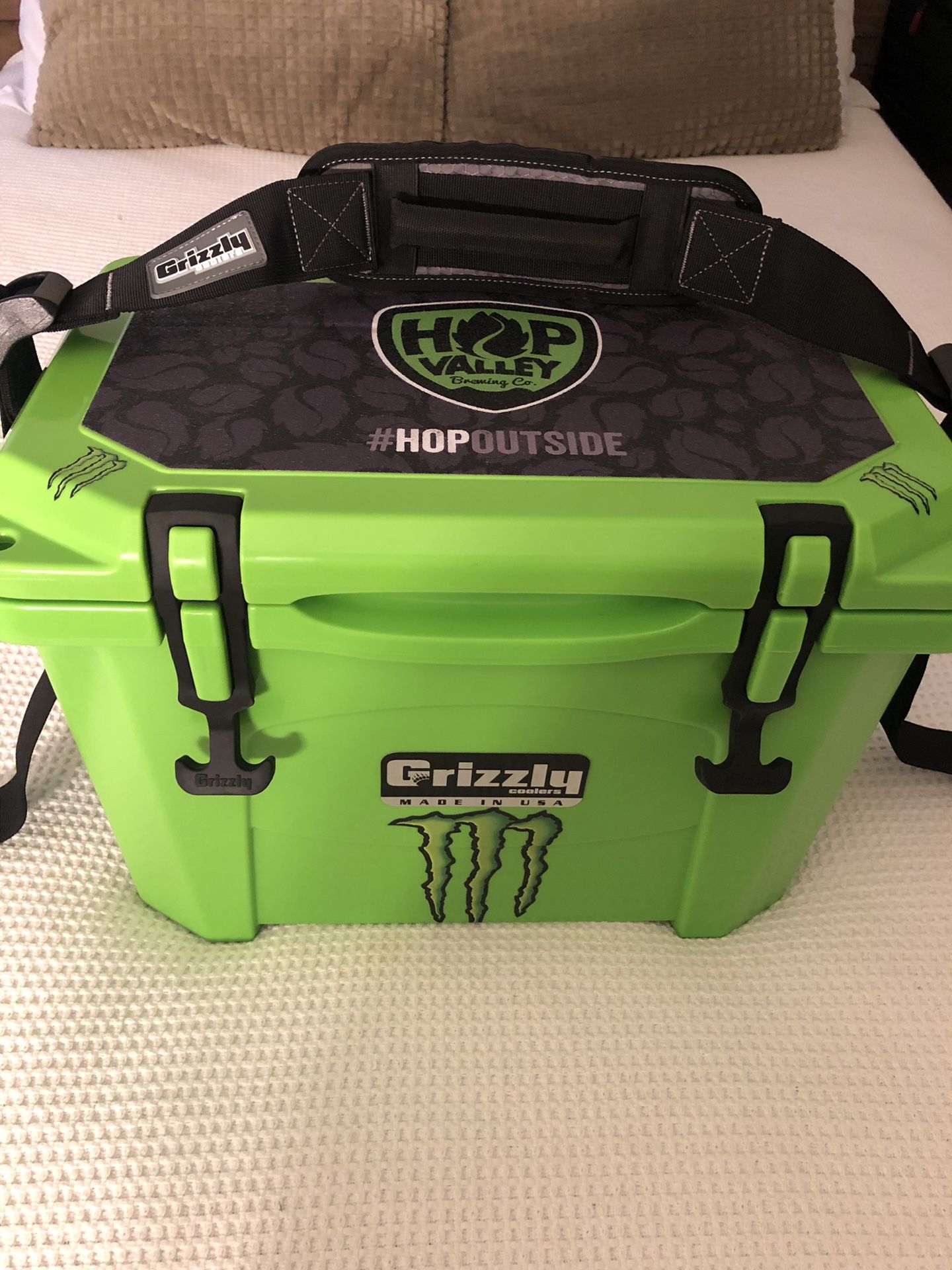 Grizzly cooler Monster Energy for Sale in San Bernardino, CA - OfferUp
