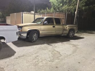 2001 Silverado Caja Californiana for Sale in Dallas, TX - OfferUp