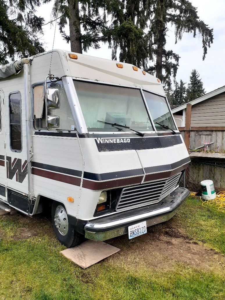 Winnebago brave 1983 for Sale in Bonney Lake, WA - OfferUp