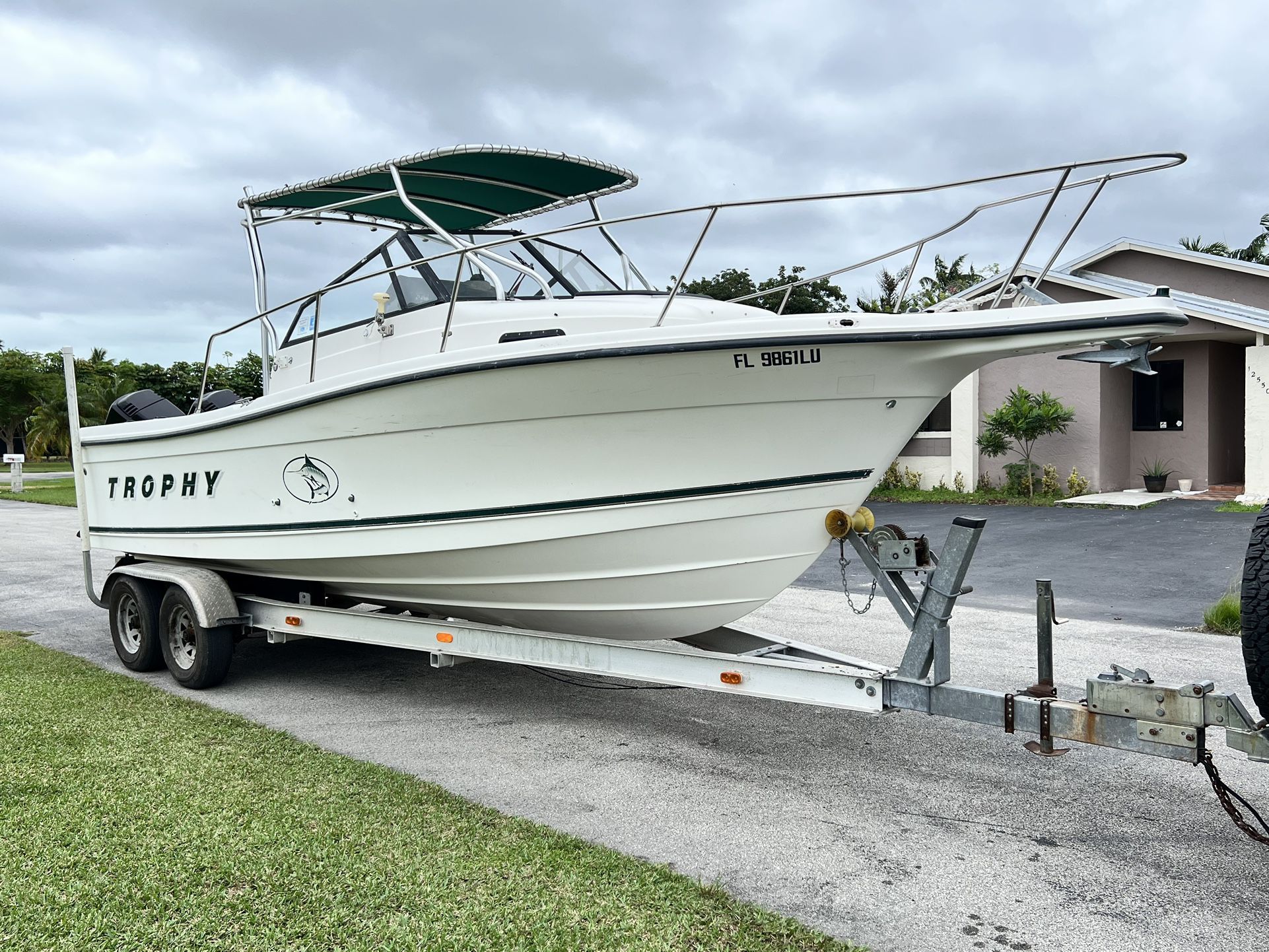 2001 27 Foot Trophy Boat With Twin 150 HP Merc for Sale in Miami, FL ...