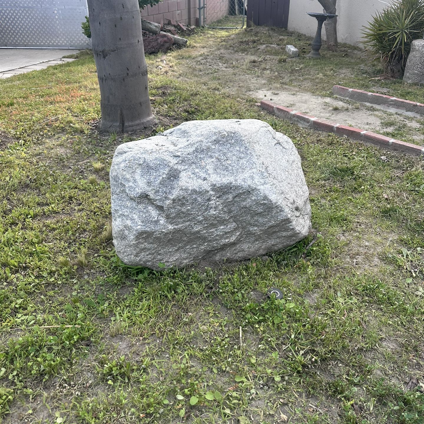 FREE Rock Boulder Natural Very Heavy Large *** FREEEEEE*** for Sale in ...