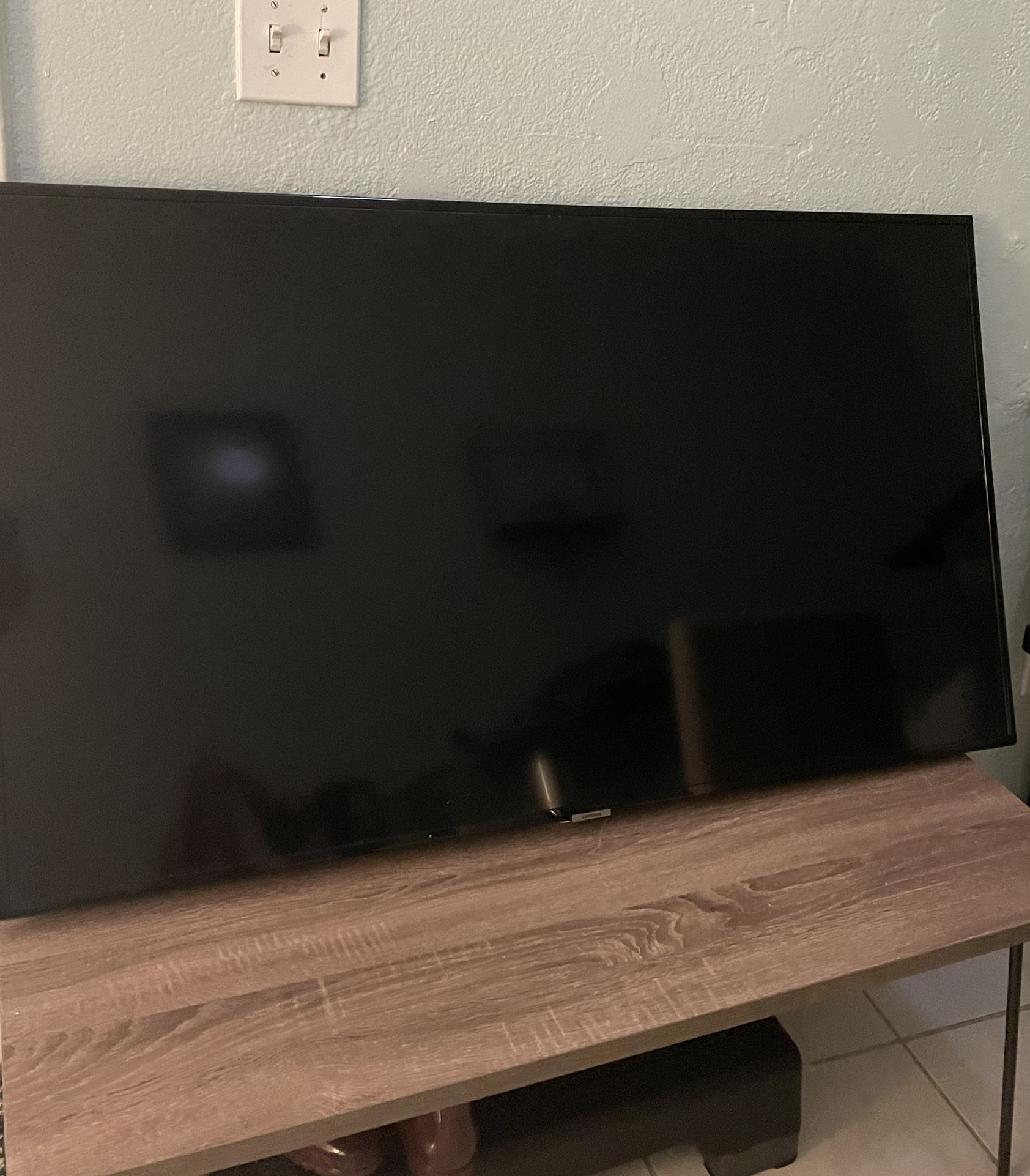 Samsung 44" inch new TV for Sale in Miami, FL - OfferUp