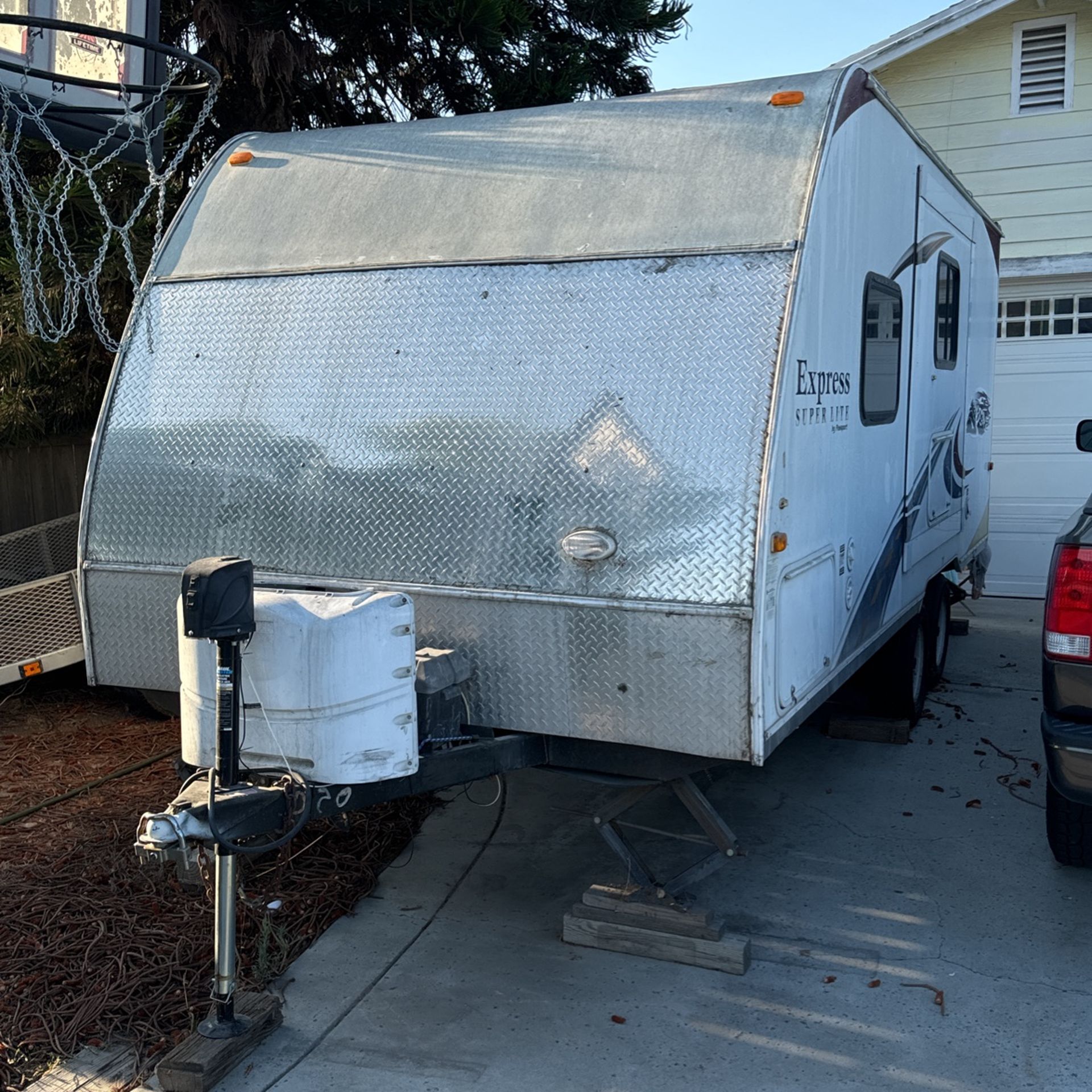 2011 Keystone Passport Ultra Light for Sale in Lemon Grove, CA - OfferUp