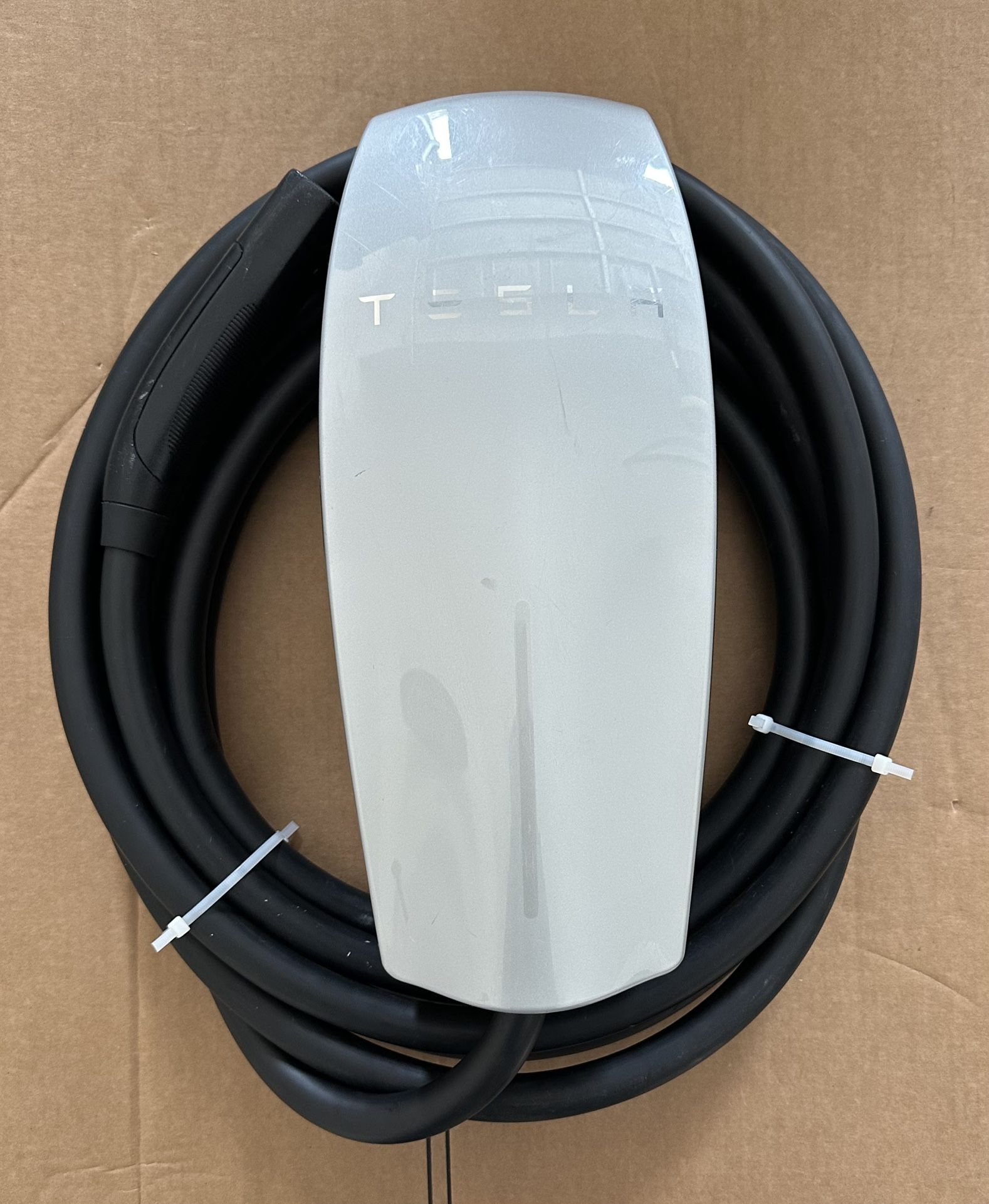 Tesla Wall Connector Gen2 for Sale in Simi Valley, CA - OfferUp