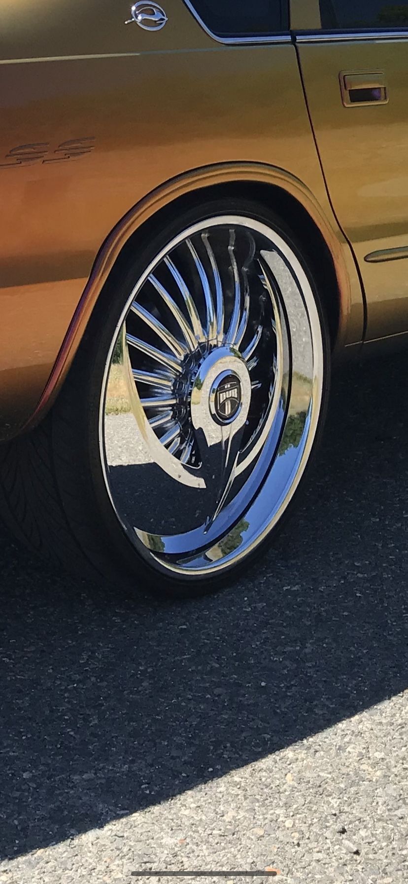 24 inch dub floaters...with tires. 5x127 and 5x120 for Sale in Fair ...