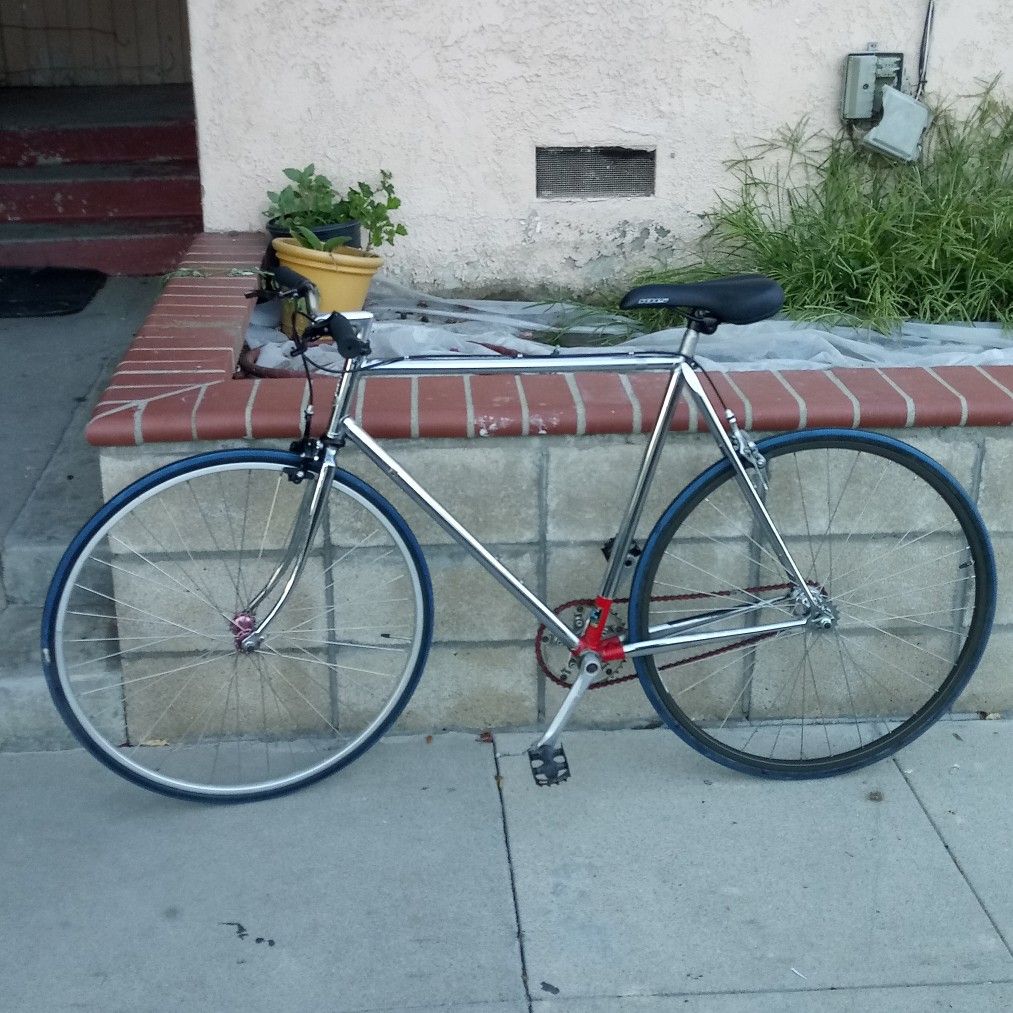 Fixie Raleigh bike for Sale in Montebello, CA - OfferUp