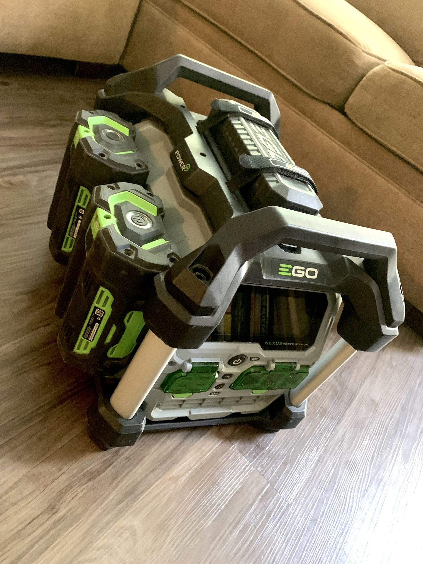 Power Generator Inverter 2000 Plus Watts Electric Power Machine for ...