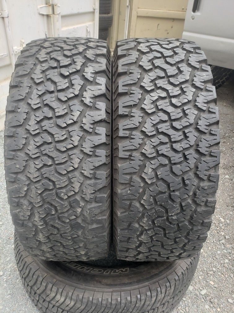 PAIR 285/55/20 LT BF-GOODRICH for Sale in San Diego, CA - OfferUp