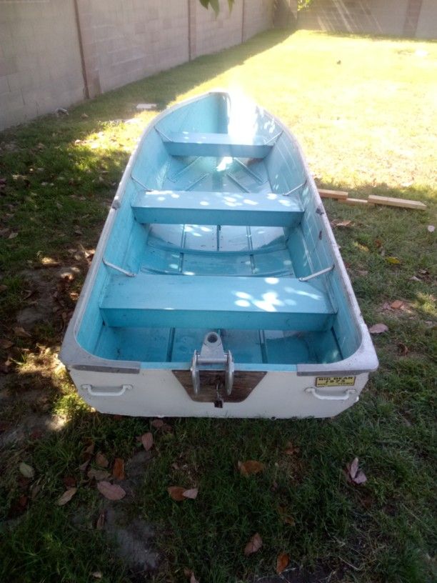14 Ft. Kcraft Aluminum Boat for Sale in Garden Grove, CA - OfferUp