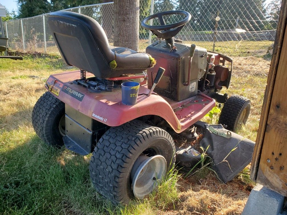 2004 Murray LT Widebody riding lawn mower for Sale in Puyallup, WA ...