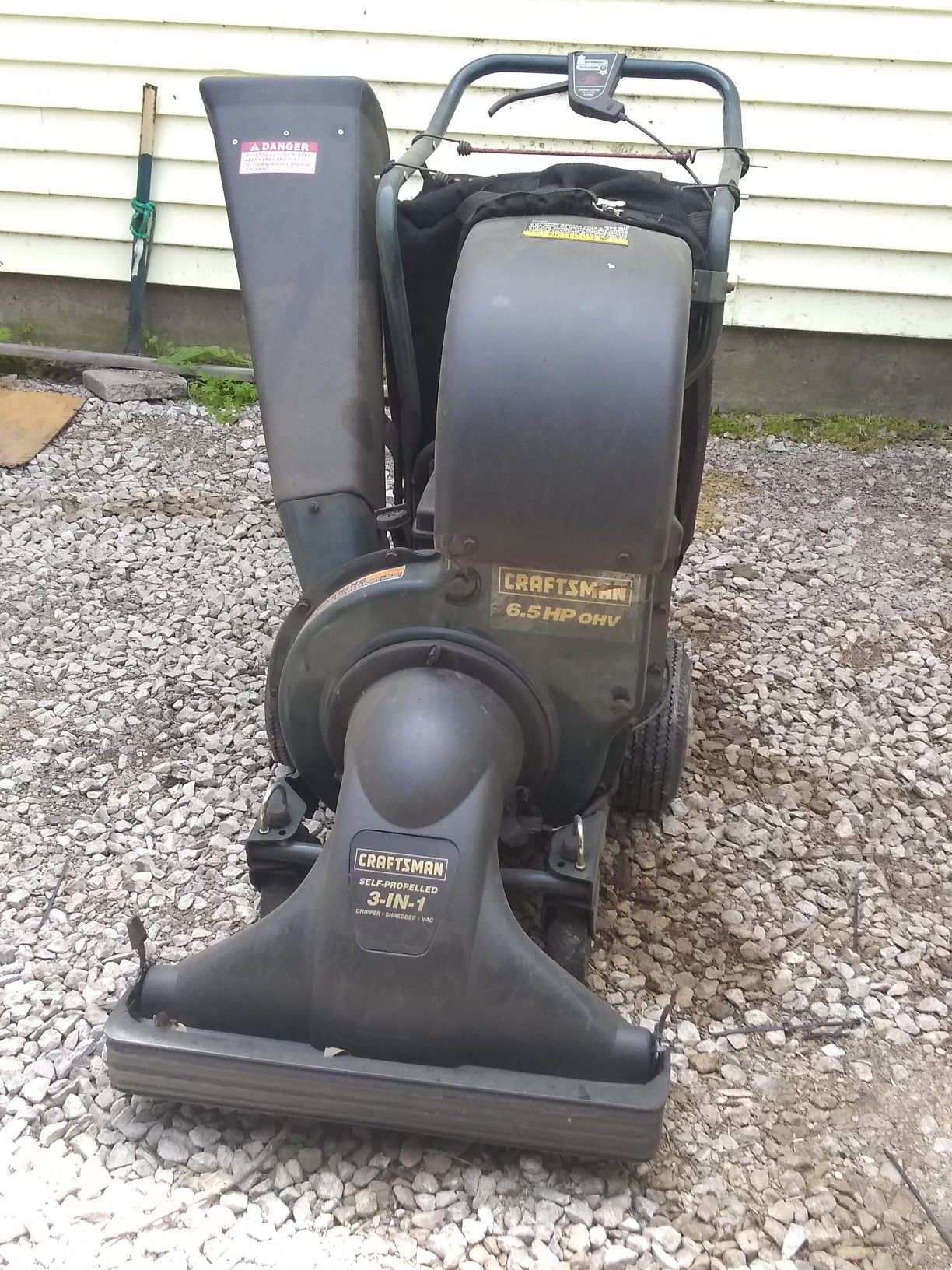 Craftsman 3-in-1 self propelled chipper, shredder and vac for Sale in ...