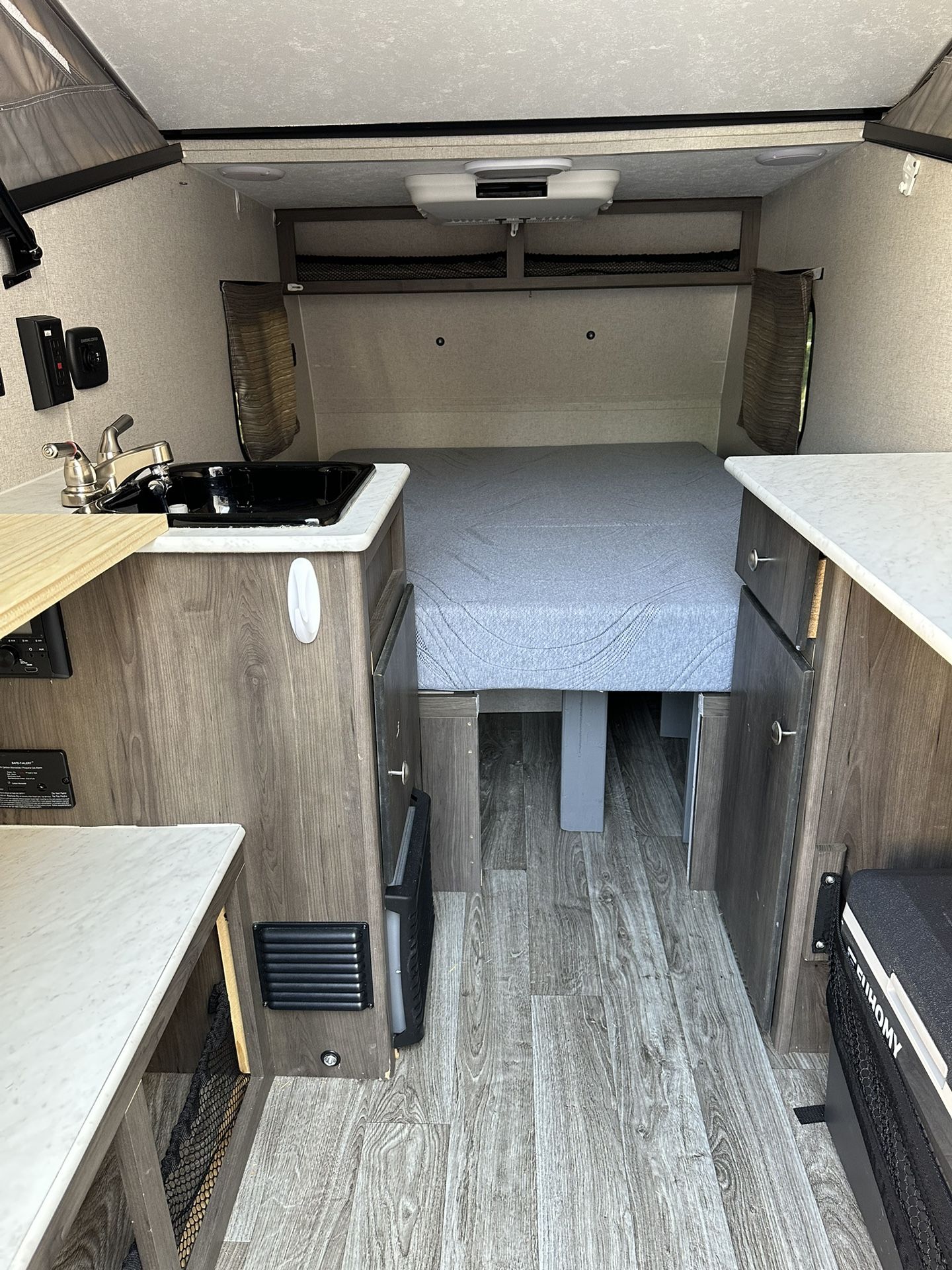 2021 Coachman Clipper 9.0 TD for Sale in Virginia Beach, VA - OfferUp