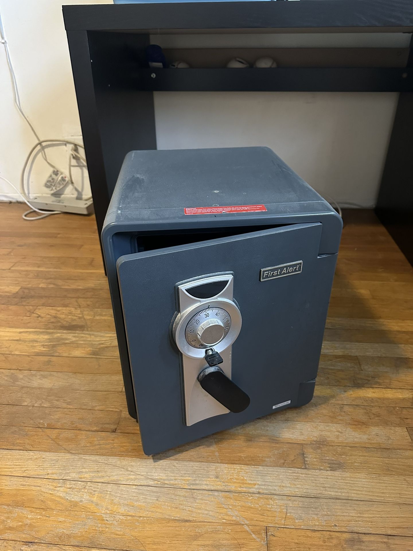 First alert Safe Box for Sale in La Habra Heights, CA - OfferUp