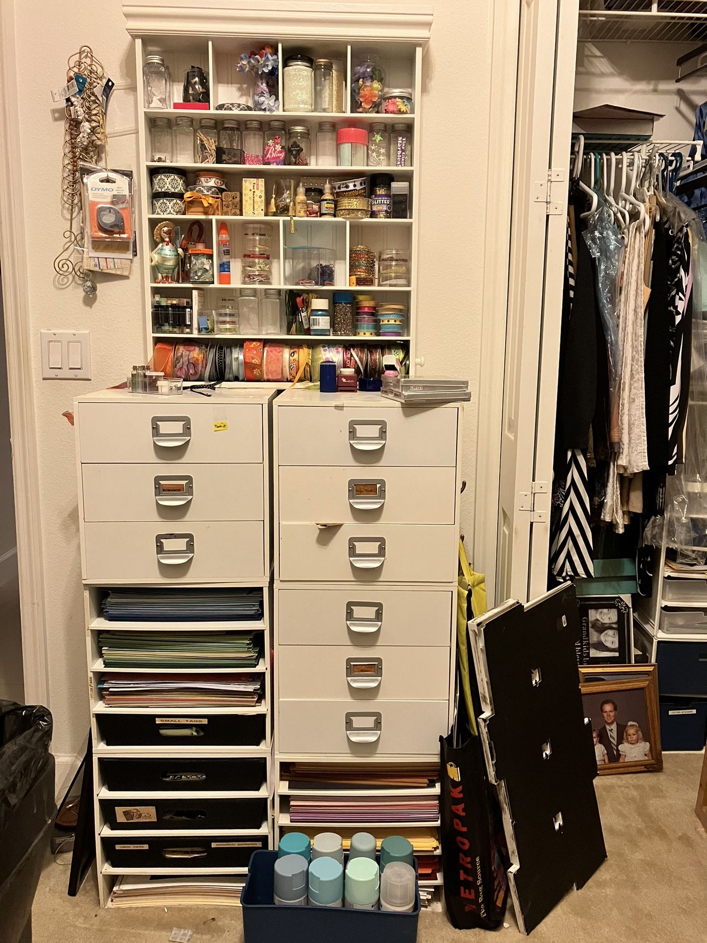 Bulk Art Supplies Assorted Materials- Jackpot ! for Sale in Ormond ...