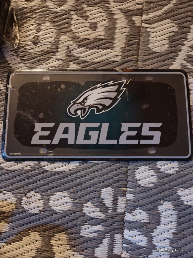 BRAND NEW PHILADELPHIA EAGLES LICENSE PLATE COVER *WORTH 20* for Sale ...