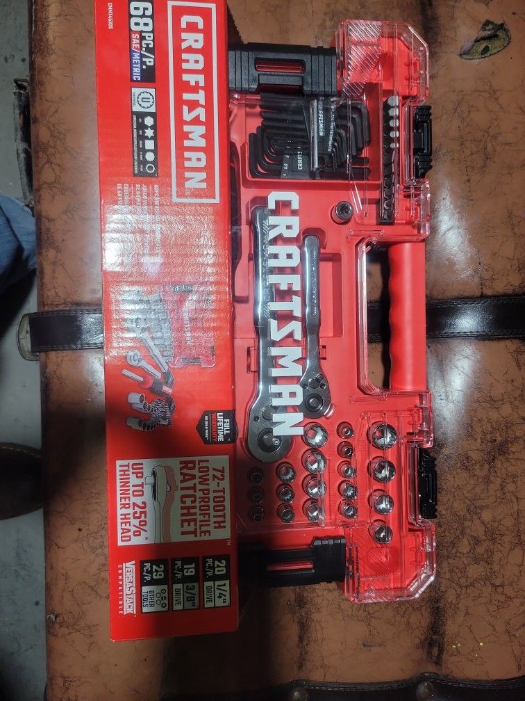 New In Box Craftsman 68 PC Universal Versastack Set for Sale in Saint ...