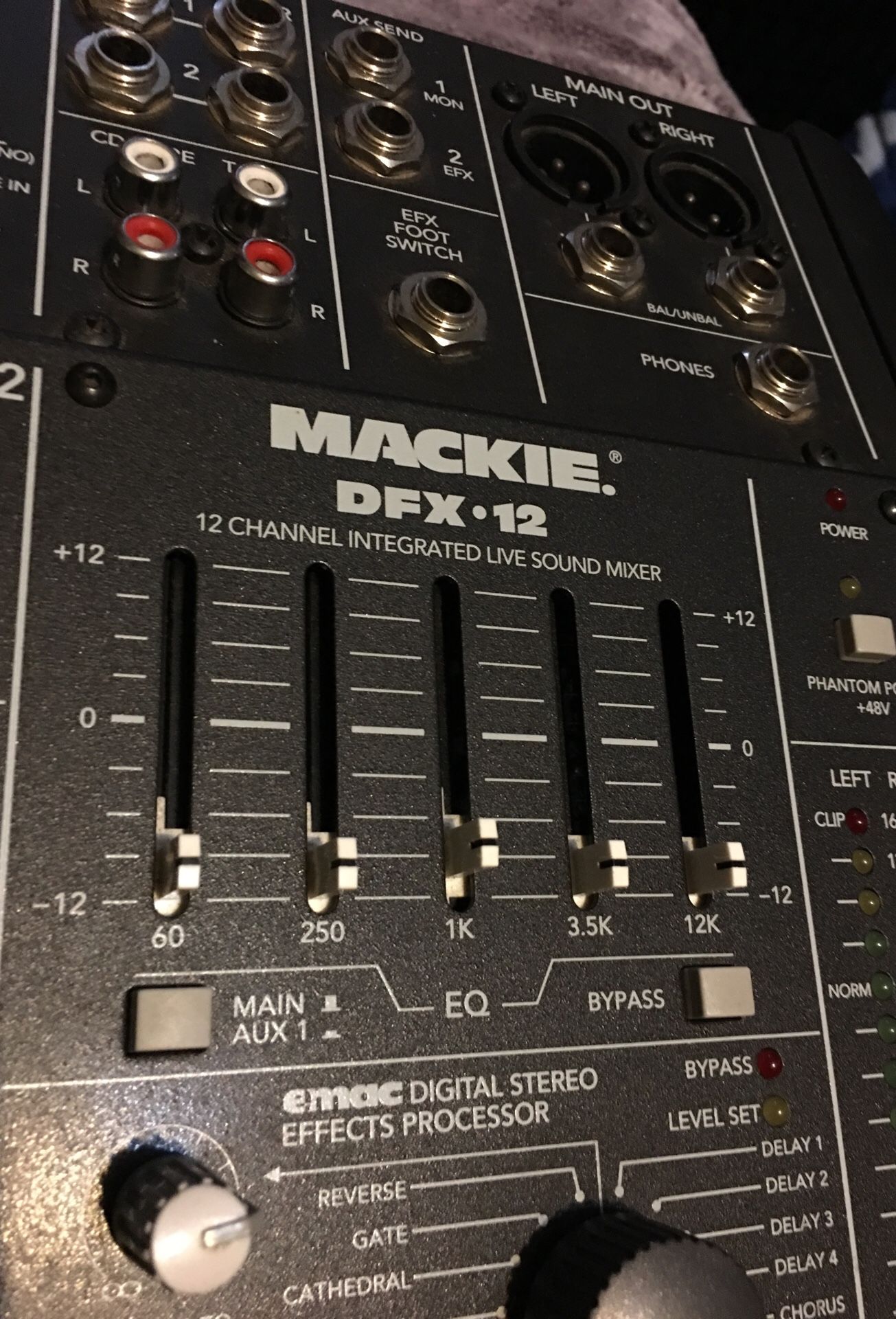Mackie DFX-12 12 channel integrated live sound Audio mixer for Sale in ...