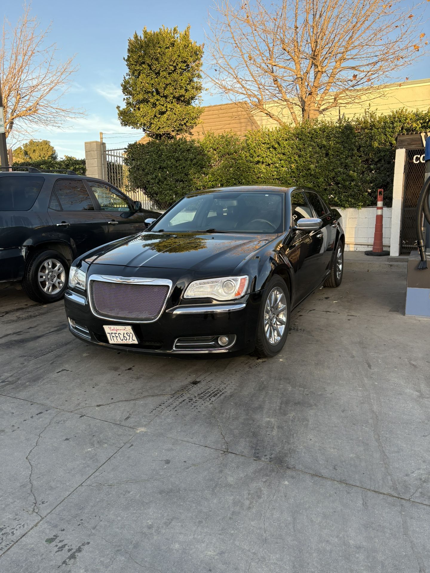 2012 Chrysler 300 for Sale in Riverside, CA - OfferUp