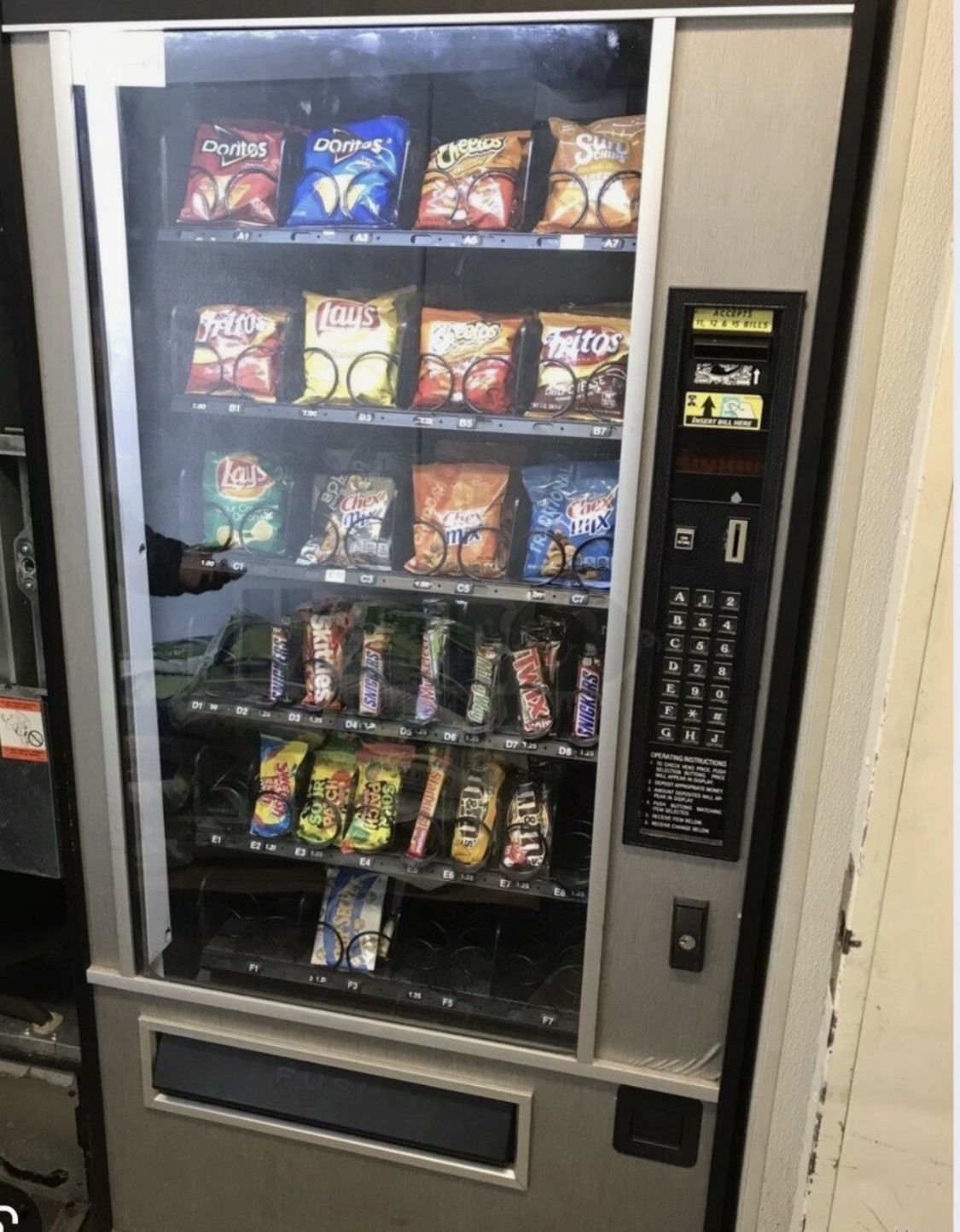 Soda And Snack Combo Vending Machine for Sale in Anaheim, CA - OfferUp