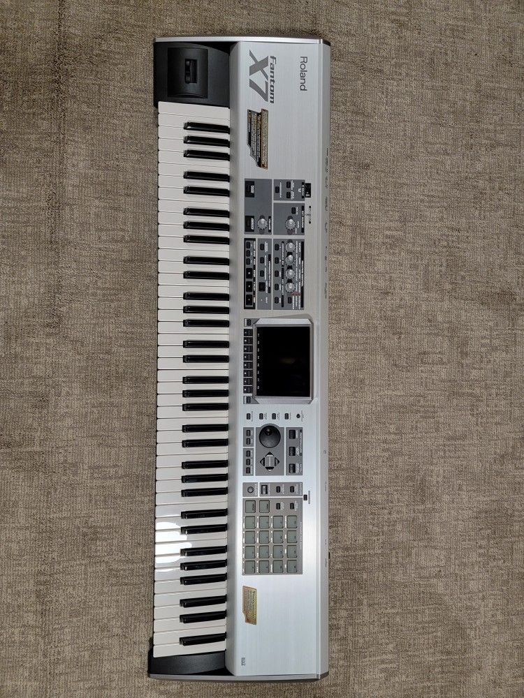 Roland Fantom X7 Digital Synth Piano 76 Keys With Extras for Sale in ...