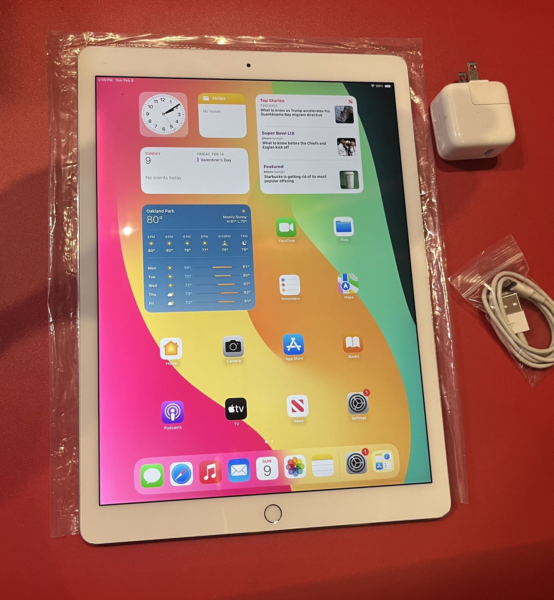 Apple iPad Pro 2nd Gen 12.9” 256GB Wi-Fi + UNLOCKED-Silver for Sale in ...