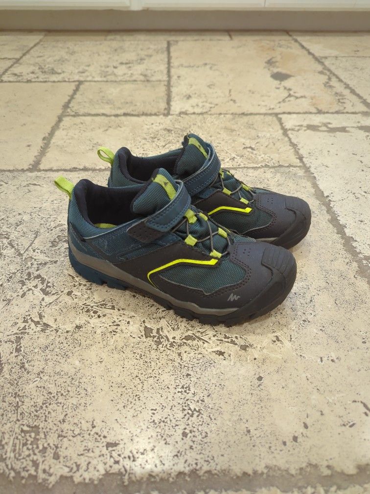 QUECHUA Hiking Shoes for Sale in Lake Worth, FL - OfferUp