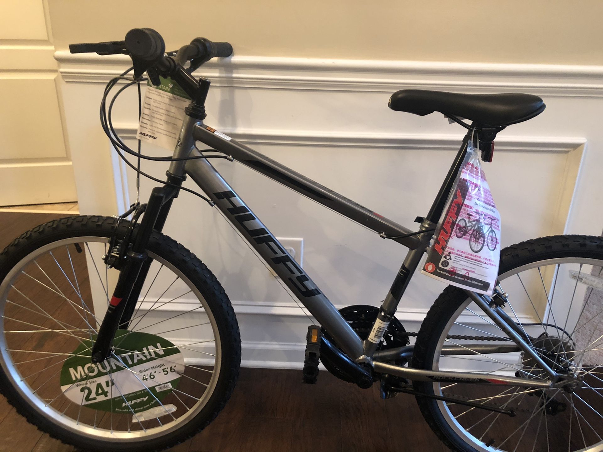 Huffy 24" Rock Creek Mountain Bike - Like New for Sale in Porterdale, GA - OfferUp