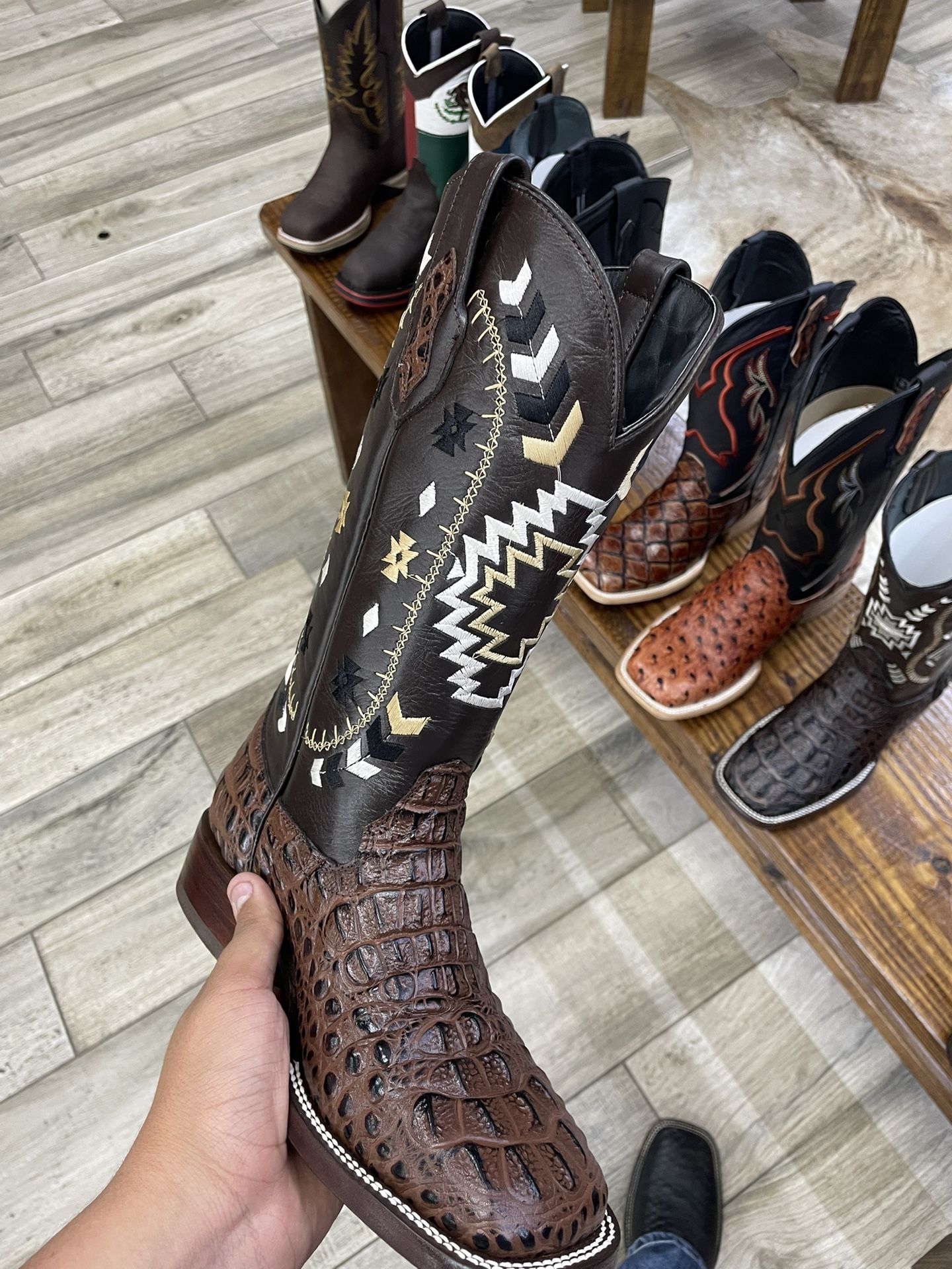 men boots for Sale in Irving, TX - OfferUp