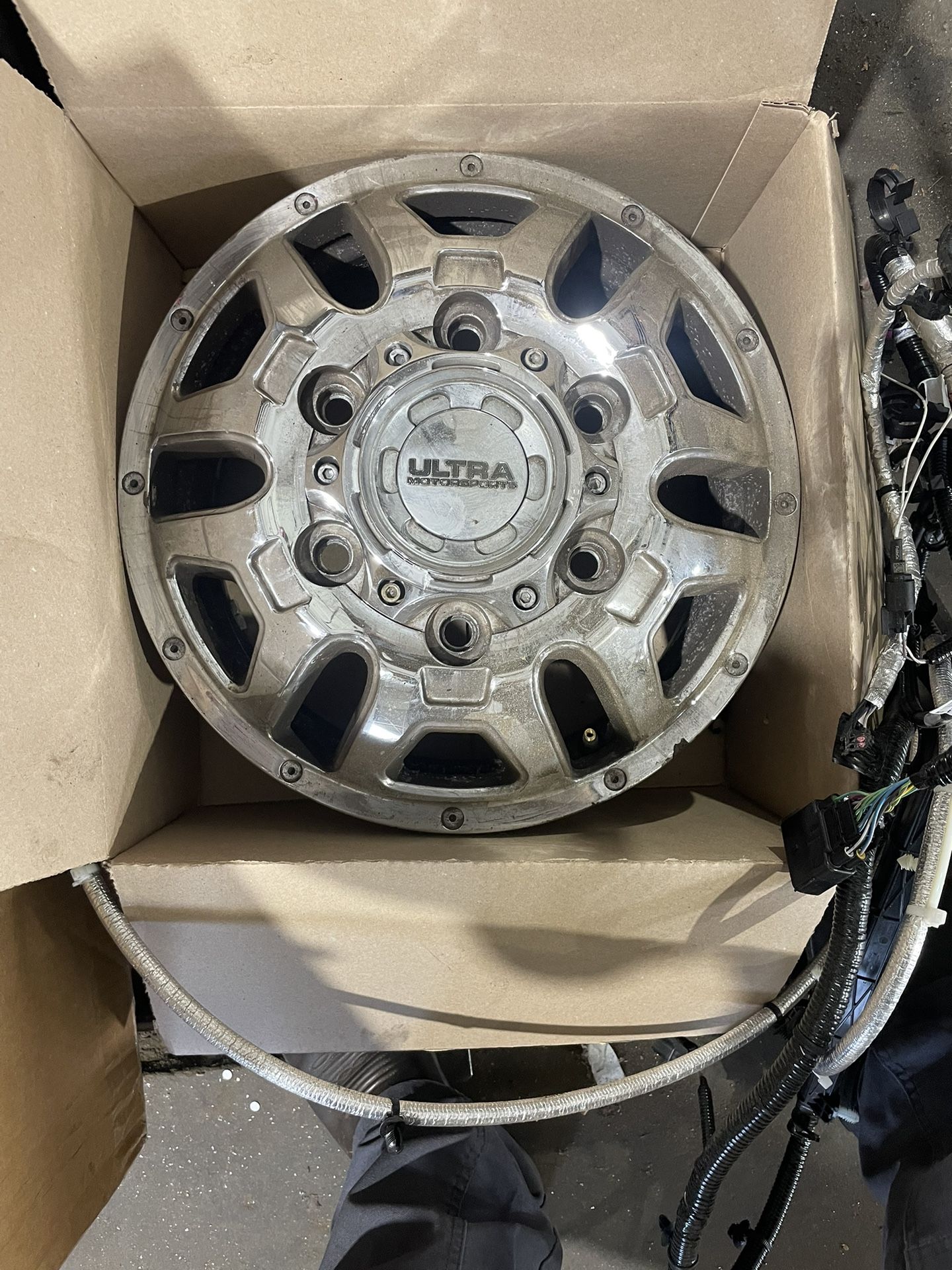 Ford Transit Wheels Ultra Motorsports 16x6 Chrome Dually Wheels 6-180mm ...