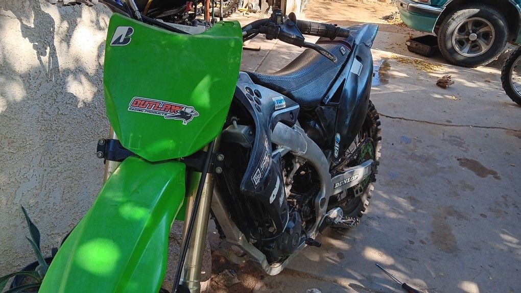 2009 Kx 450r Fuel Ejected for Sale in Hesperia, CA - OfferUp