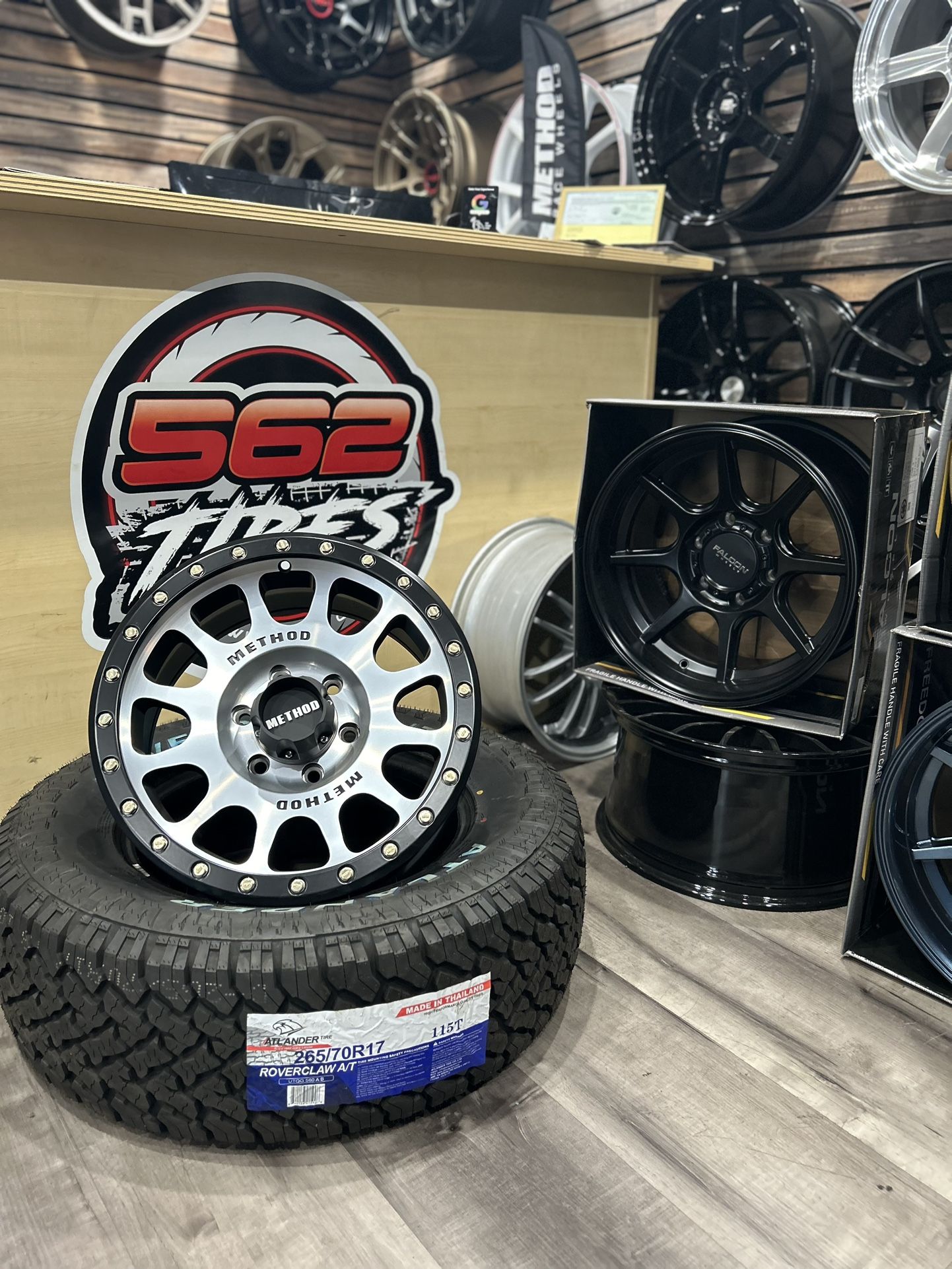 Method MR305 Machined Finished WITH 265/70/17 All Terrain Tires ...
