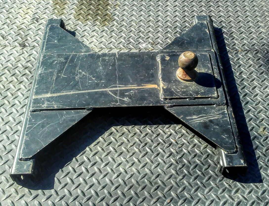 Traditional Series Super 5th Gooseneck Plate for Sale in Riverside, CA ...
