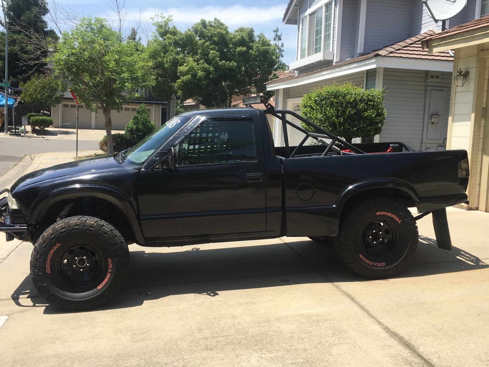 2000 Chevrolet S-10 for Sale in Modesto, CA - OfferUp